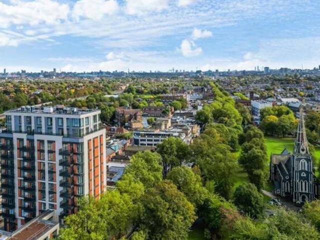 One Bedroom Apartment At Chiswick Green, London, 1 Bedroom Flat