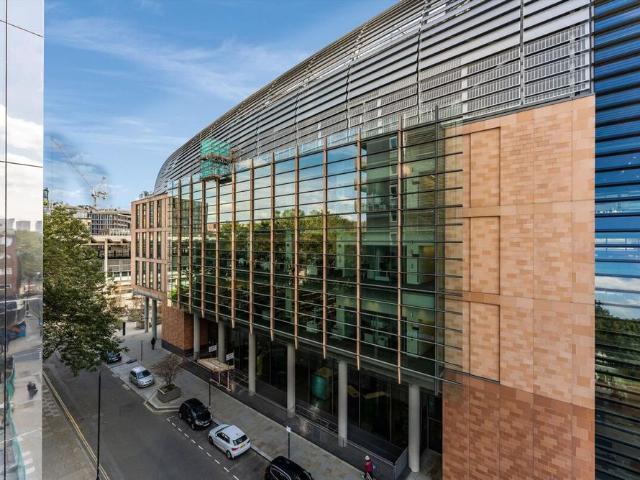 One bedroom apartment available to let in Grand Central Apartment