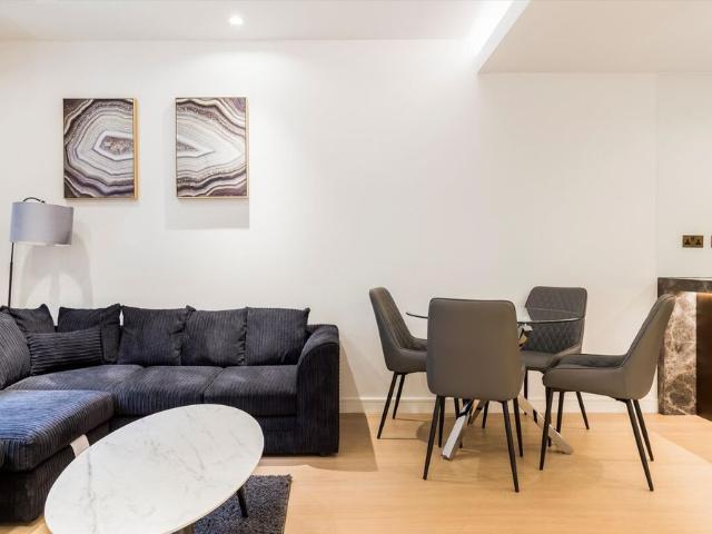 One bedroom apartment available to rent in a luxurious development complete with state of the art facilities