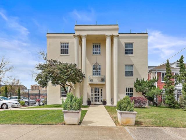 One Bedroom Apartment in Belhaven