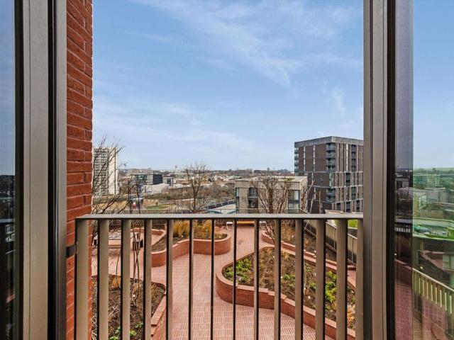 One bedroom apartment in the heart of King's Cross, N1C