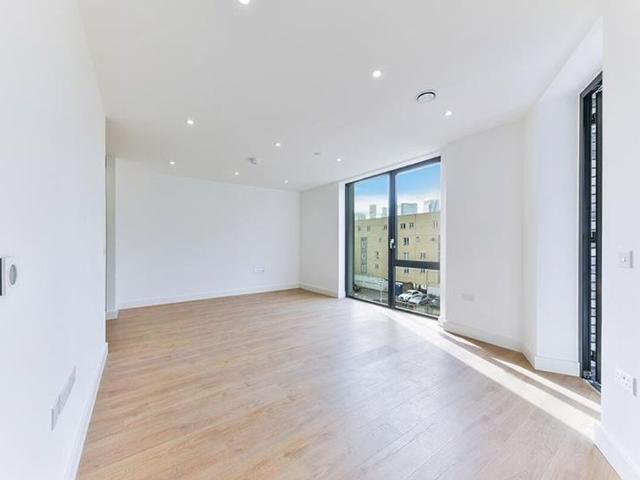 One bedroom apartment to rent in Tellicherry Court E14