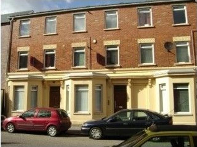 one bedroom apartment University Area