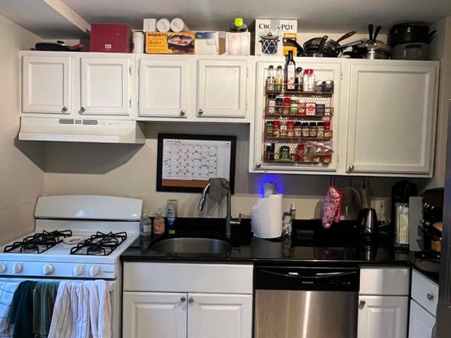 One bedroom available for rent in Shaw