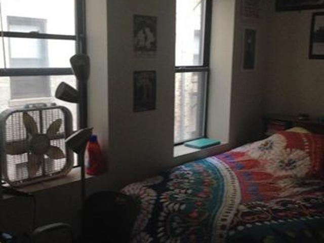 One bedroom available in a 3BR for 9/1