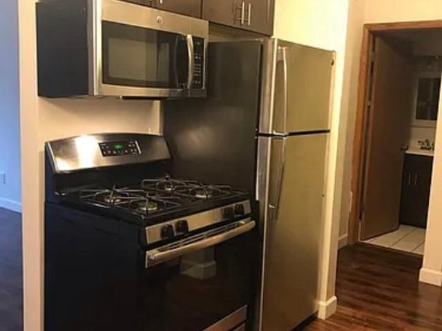 One Bedroom Available June 1st_Heat Included! Cat