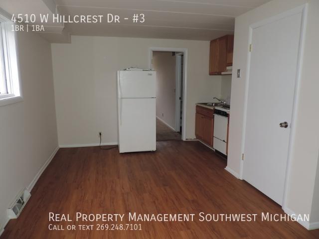 One bedroom efficiency apartment