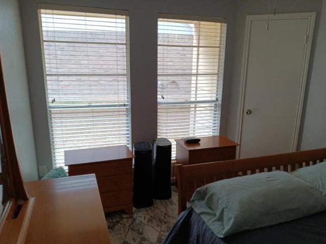 One Bedroom for rent in quiet neighborhood