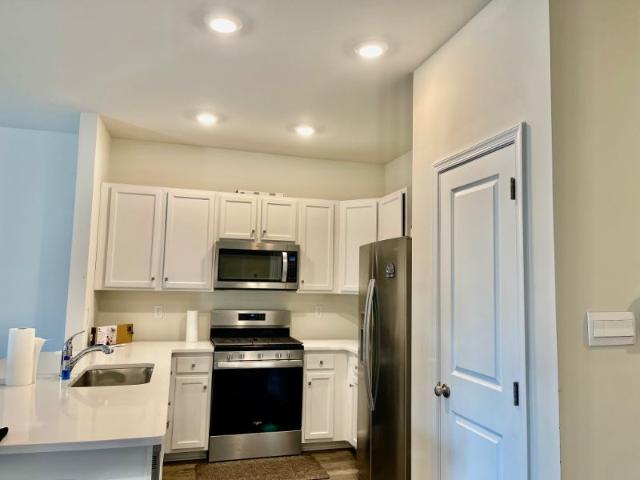 One Bedroom for Rent looking for a female roommat