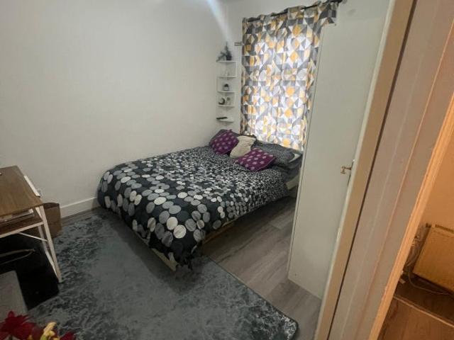 One Bedroom Flat Available
