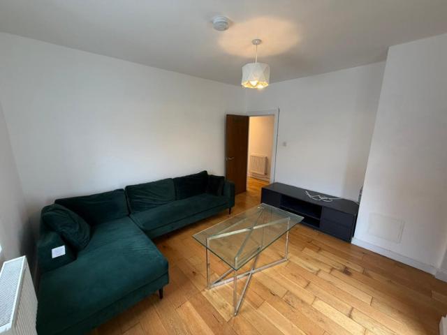 One bedroom flat in Bermondsey, Southwark to rent