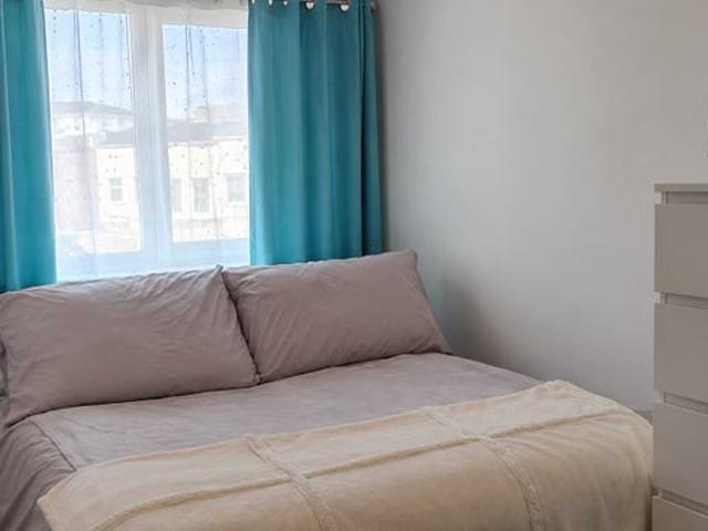 One bedroom flat in Colindale, no deposit