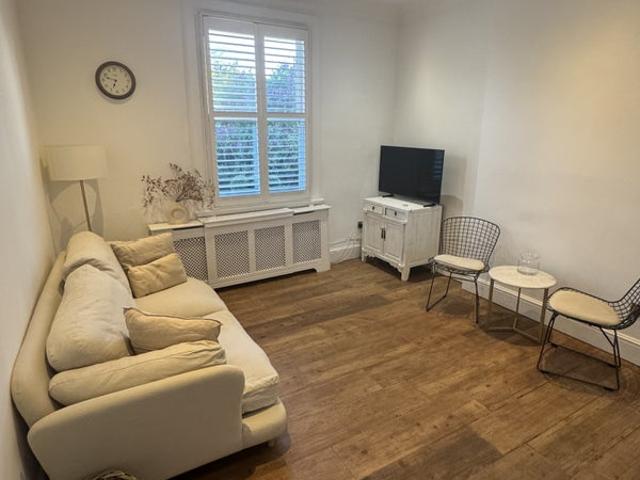One bedroom flat in Putney