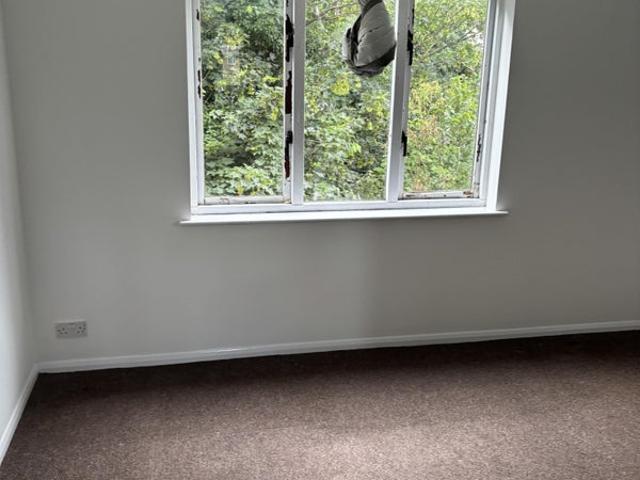 One Bedroom Flat to Let – Prime Location in Erith