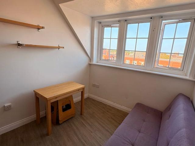 One bedroom flat to rent in Boscombe