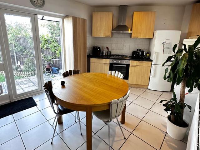 One Bedroom Flat with Garden All Bills Included
