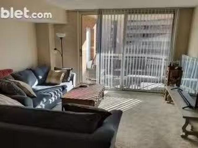 One Bedroom In Arlington