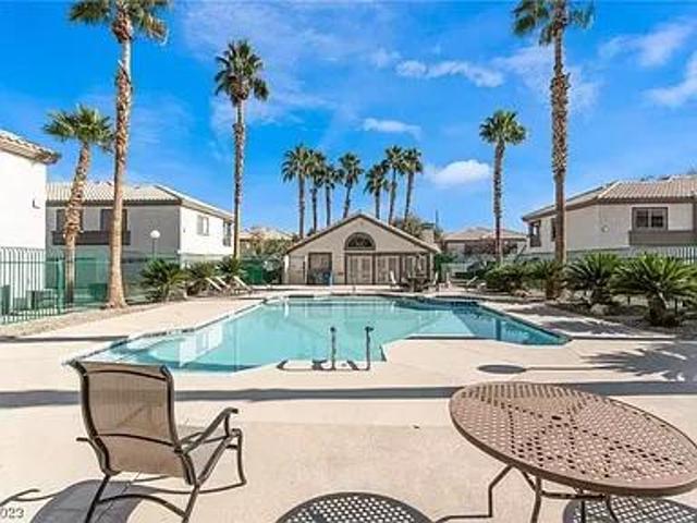 One bedroom in condo