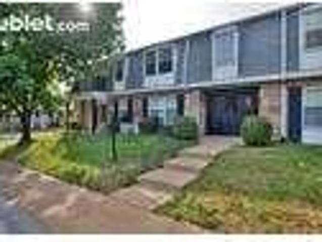 One Bedroom In South St. Louis