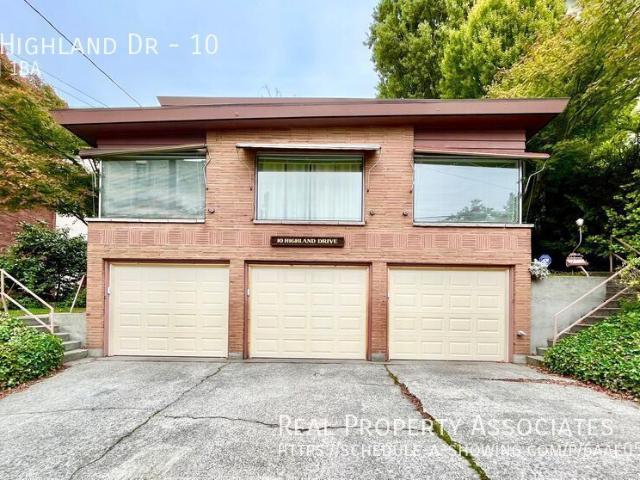 One Bedroom on Highland Drive Best Block in Queen Anne!