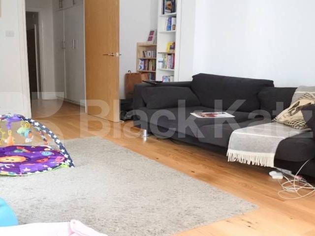 one bedroom property in the heart of Crouch End with garden
