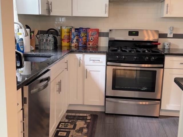 One Bedroom, Shared bath: Beautiful Home