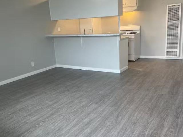 One Bedroom Southoaks Pointe Apartments Apartments in Van N.