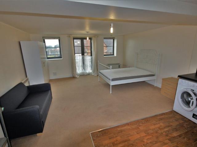 One Bedroom Studio