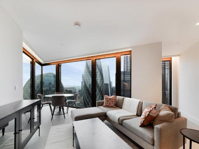 One Bishopsgate Plaza, 80. 2 bed flat to rent £6,500 pcm £1,500 pw