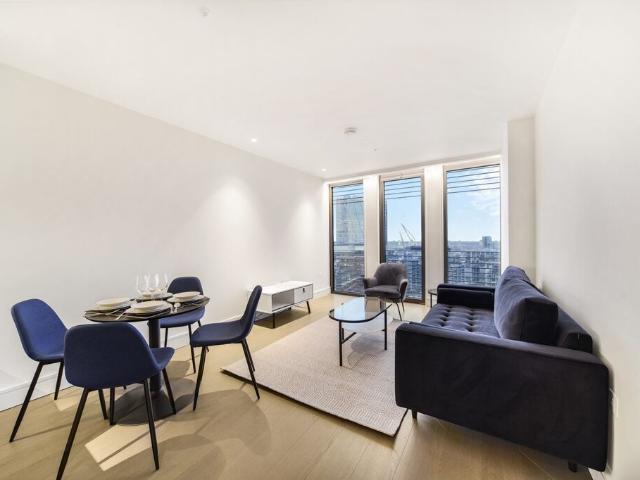 One Bishopsgate Plaza, Houndsditch EC3A, 1 bed flat to rent, £4,225 pcm | PrimeLocation