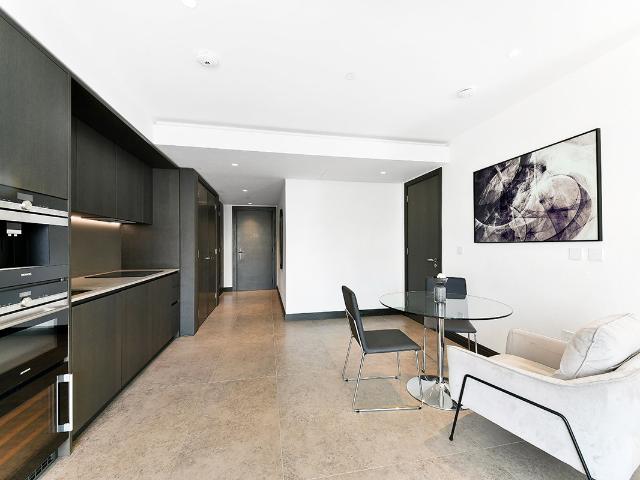 One Blackfriars, Manhattan Studio