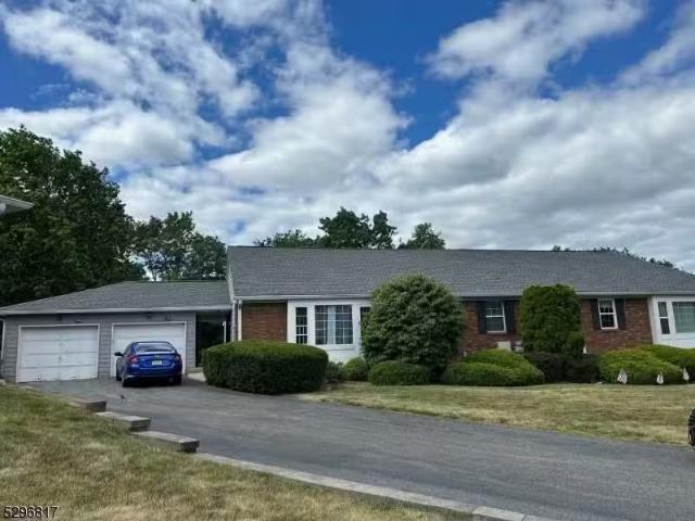 One Floor Unit, Townhouse End Unit Florham Park Boro, NJ 11.