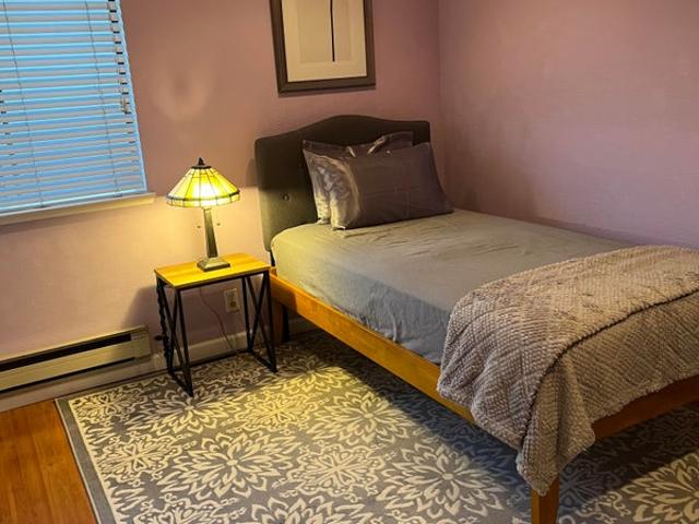 One Fully Furnished Room Available – in Palo Alto