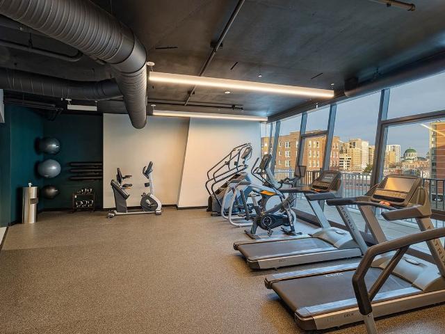 One Hundred Above the Park 1 Bedroom Apartment for Rent at 100 N Kingshighway Blvd, St. Louis, MO 63108 Central West End