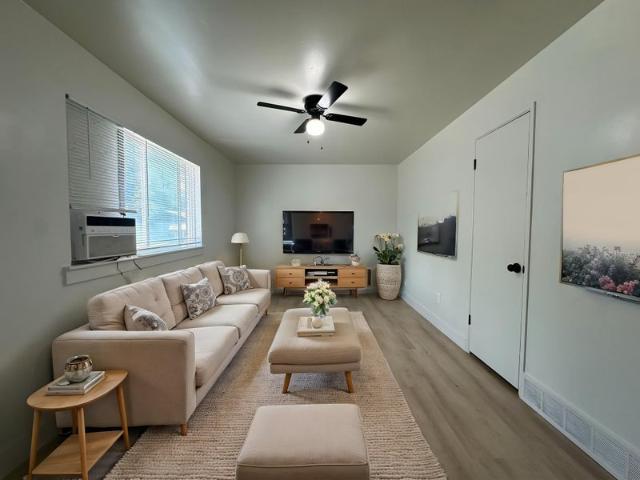 ONE MONTH FREE_Updated 1 Bedroom in South Salt Lak