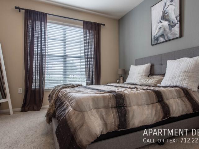 one month free apartment in Southbelt / Ellington