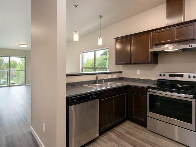 One Month Free, Broadway Station Apartments 2 Bedroom Apartment for Rent at 1615 J St, Bellingham, WA 98225 Columbia