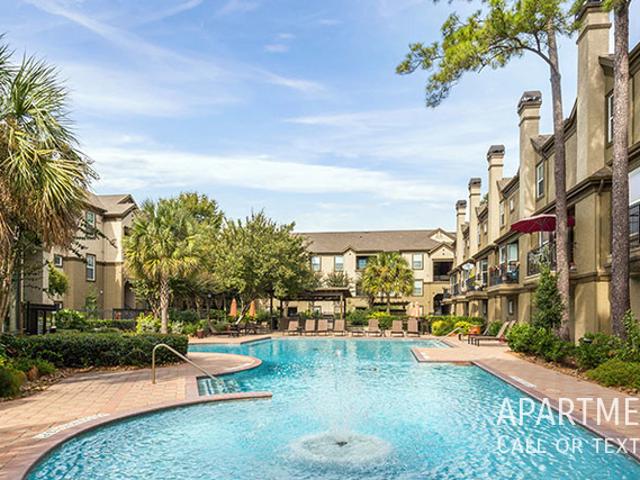 one month free! home style Mid West apartment