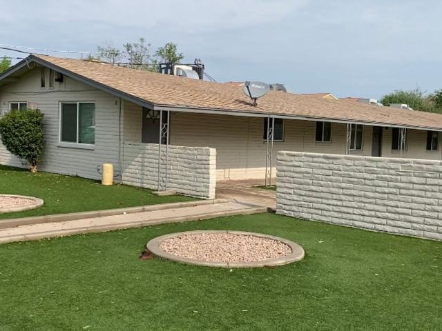 One Month Free! Modern, Single Level Apartment in Midtown Phoenix
