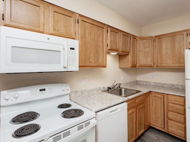 ONE MONTH FREE rent PLUS reduced rents! 1 Bedroom Apartment for Rent at 317 Se Jacob St, Grimes, IA 50111