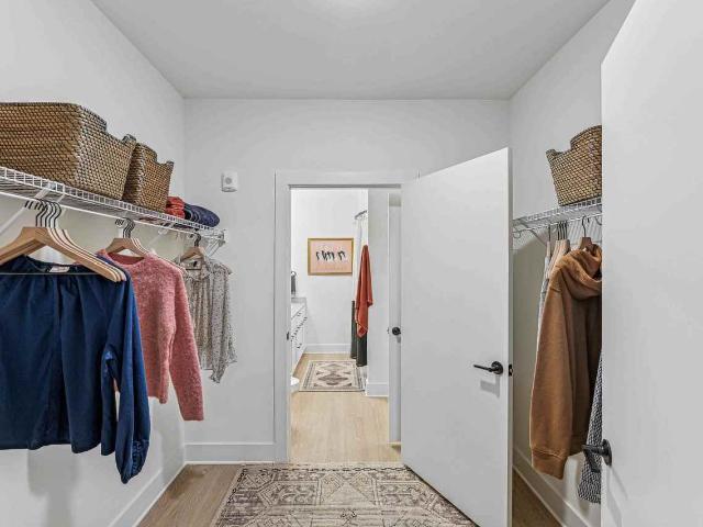 One Noda Park 3 Bedroom Apartment for Rent at 110 E 36th St, Charlotte, NC 28206 Sugaw Creek