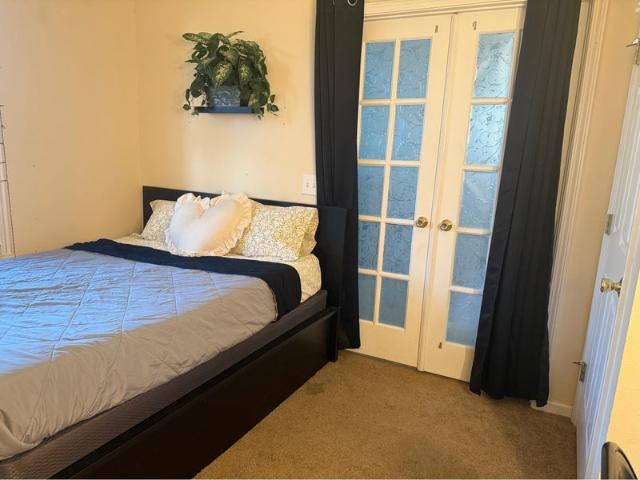 One small bedroom/Southside 32256