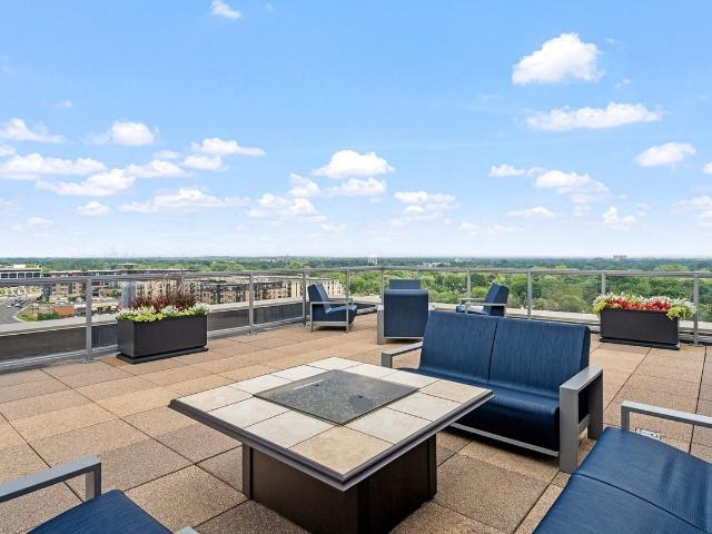 One Southdale Place Studio Apartment for Rent at 6800 York Ave S, Edina, MN 55435 Edina