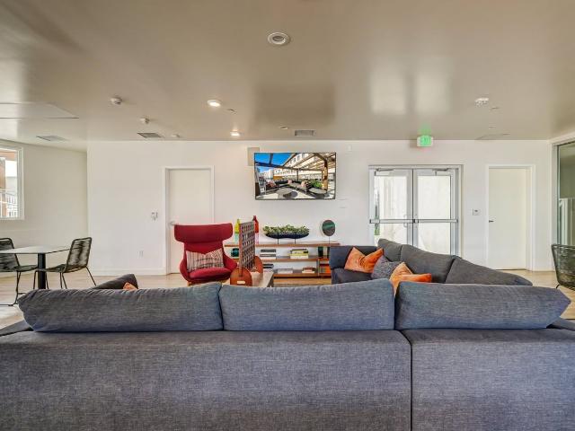 One Santa Fe 1 Bedroom Apartment for Rent at 300 S Santa Fe Ave, Los Angeles, CA 90013 Historic Cultural