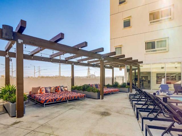 One Santa Fe 2 Bedroom Apartment for Rent at 300 S Santa Fe Ave, Los Angeles, CA 90013 Historic Cultural