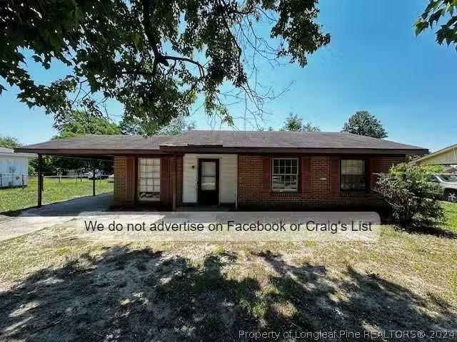 One Story, Single Family Residence Fayetteville, NC 927 Fis.