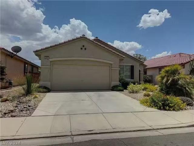 One Story, Single Family Residence Henderson, NV 3005 Panor.
