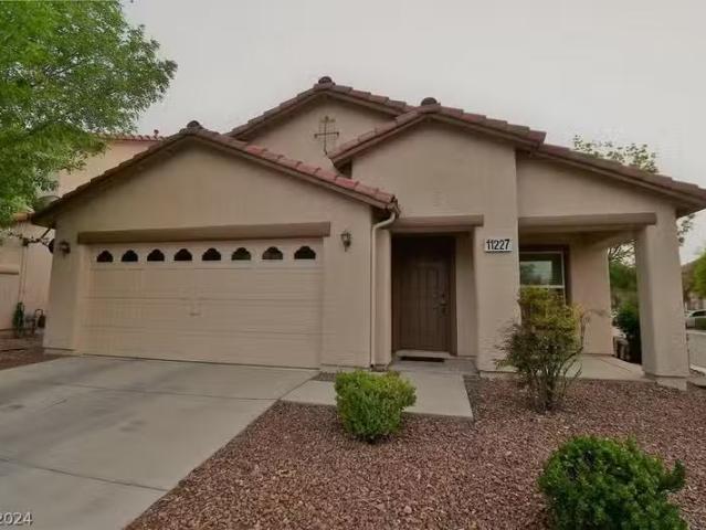 One Story, Single Family Residence Las Vegas, NV 11227 Andr.