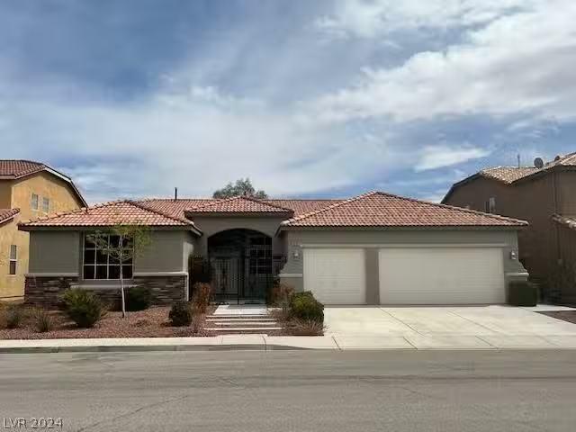 One Story, Single Family Residence Las Vegas, NV 5088 Shado.