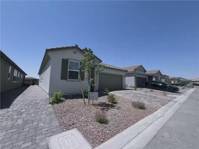 One Story, Single Family Residence Las Vegas, NV 7301 Coppe.